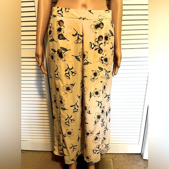 Altar'd State | Pants & Jumpsuits | Pretty Altard State Size M Ivory ...
